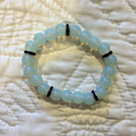Jewelry | Opalescent Beaded Bracelet With Dark Accents | Poshmark